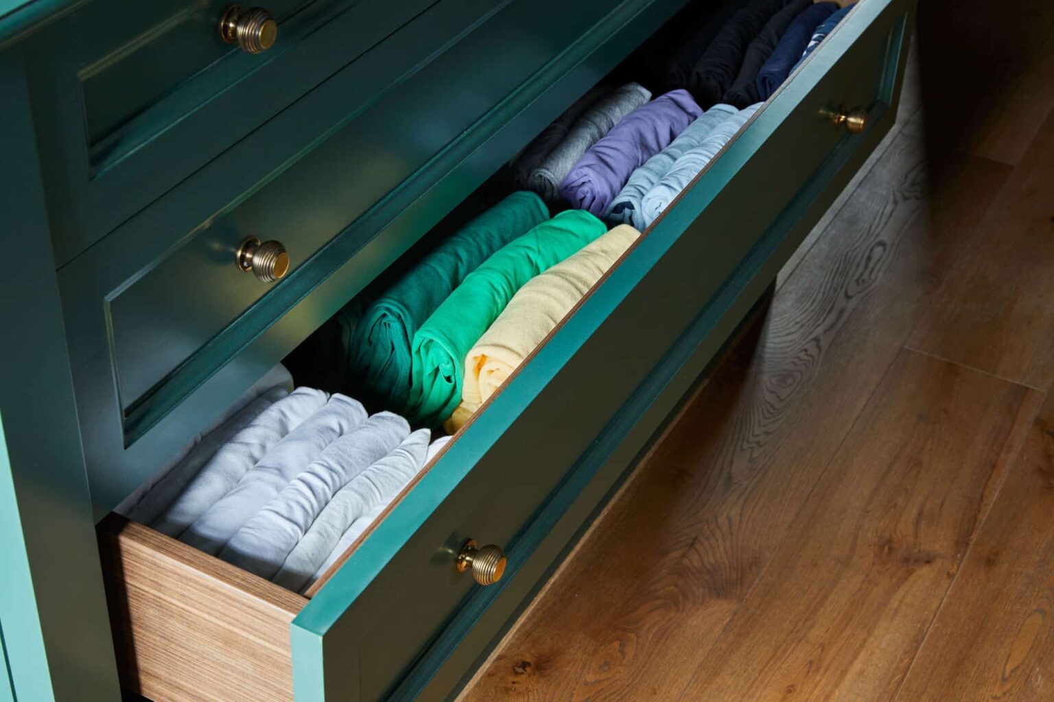 Your New Dressing Room: DIY or Professional Installation?