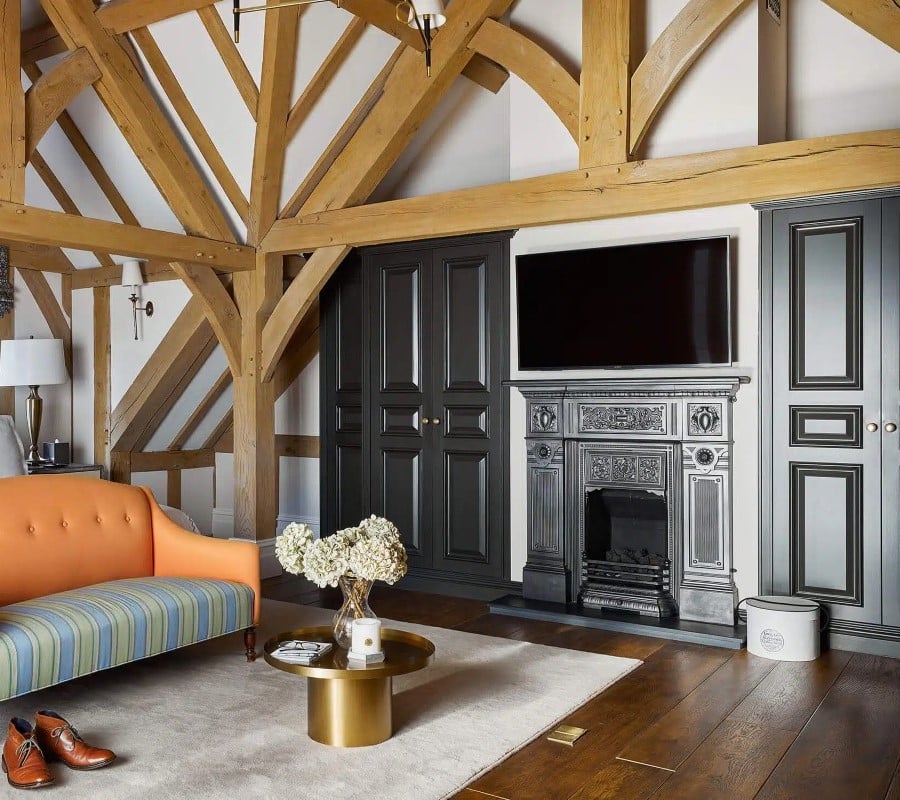Wardrobe Specialists in London | Heritage Wardrobe Company